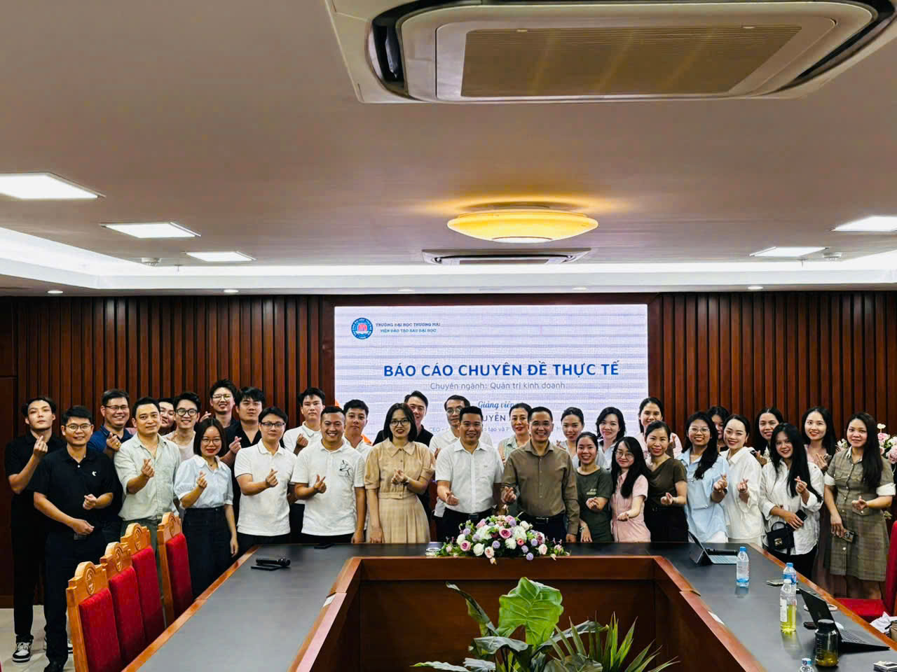 Chia sẻ chuyên đề thực tế: Quản trị thương hiệu và Quản trị bán hàng ...